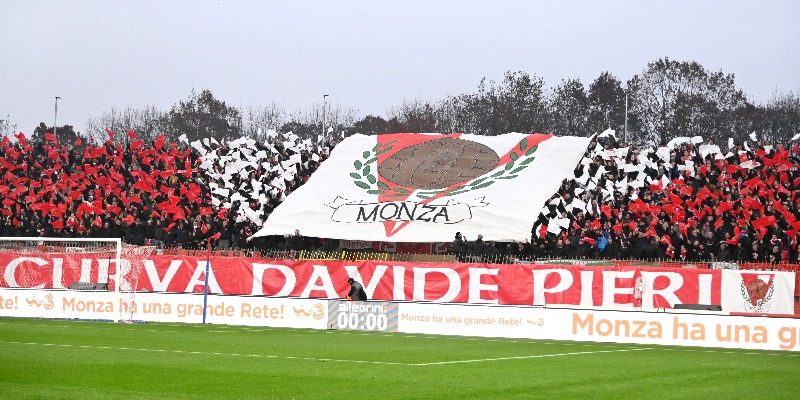 Monza - Lecce: curva sud esaurita e record di presenze - Associazione ...