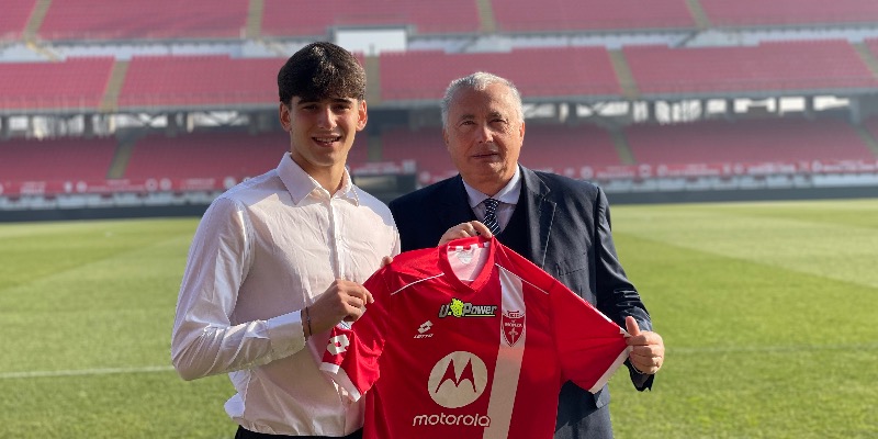 SAVERIO DOMANICO E' UN NUOVO CALCIATORE DELLA PRIMAVERA - Associazione ...